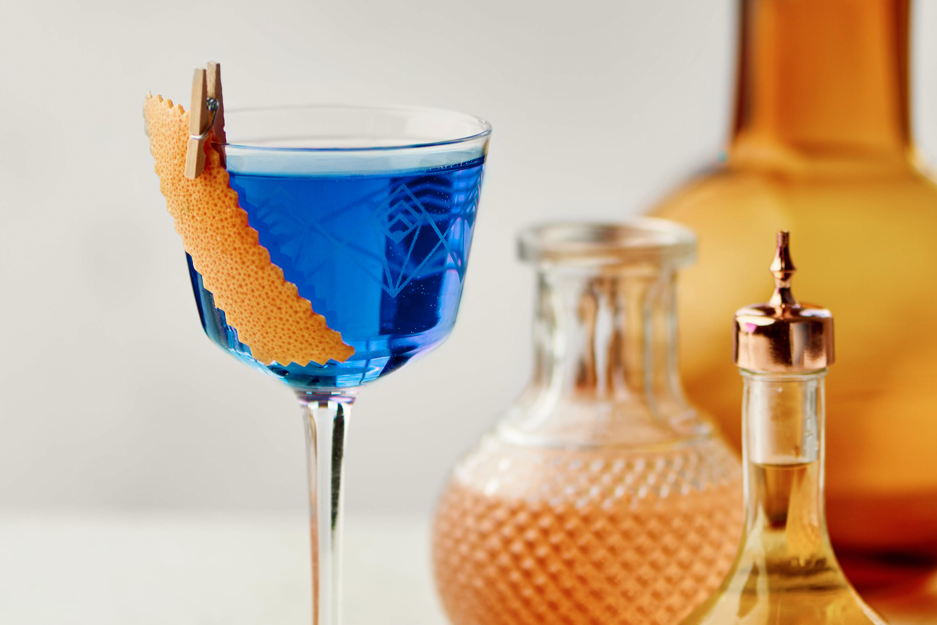 Pantone Classic Blue Gin Cocktail | TEALEAVES
